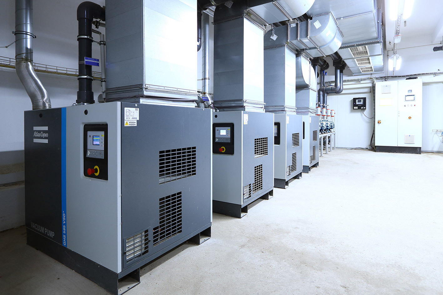 Atlas Copco central vacuum stations supply packaging lines at Tönnies ...